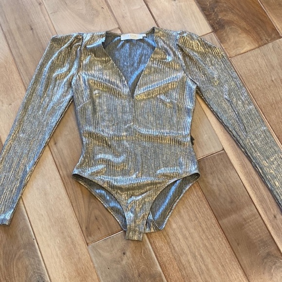 Astr | Tops | Astr Silver Bodysuit Size Small | Poshmark